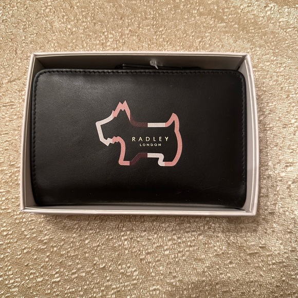 RADLEY LONDON | Bags | Radley London Wallet Nwt Gift Boxed | Poshmark